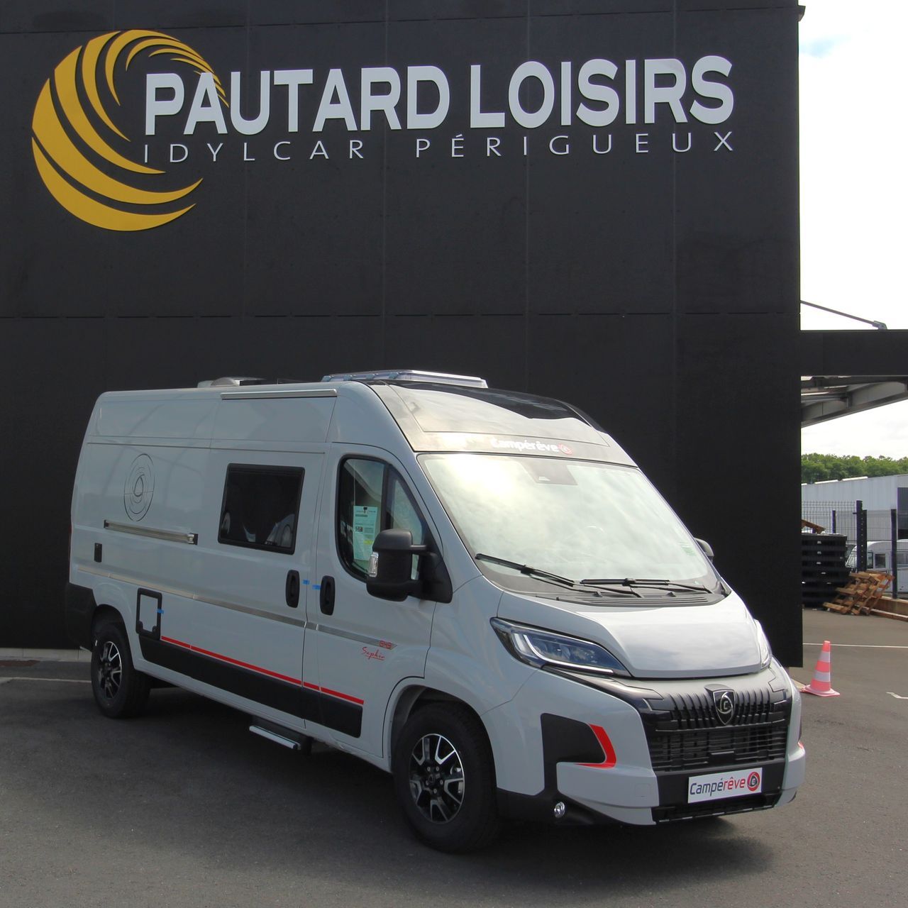 Campereve | MAGELLAN 643 SAPHIR - 2026 - Pautard Loisirs